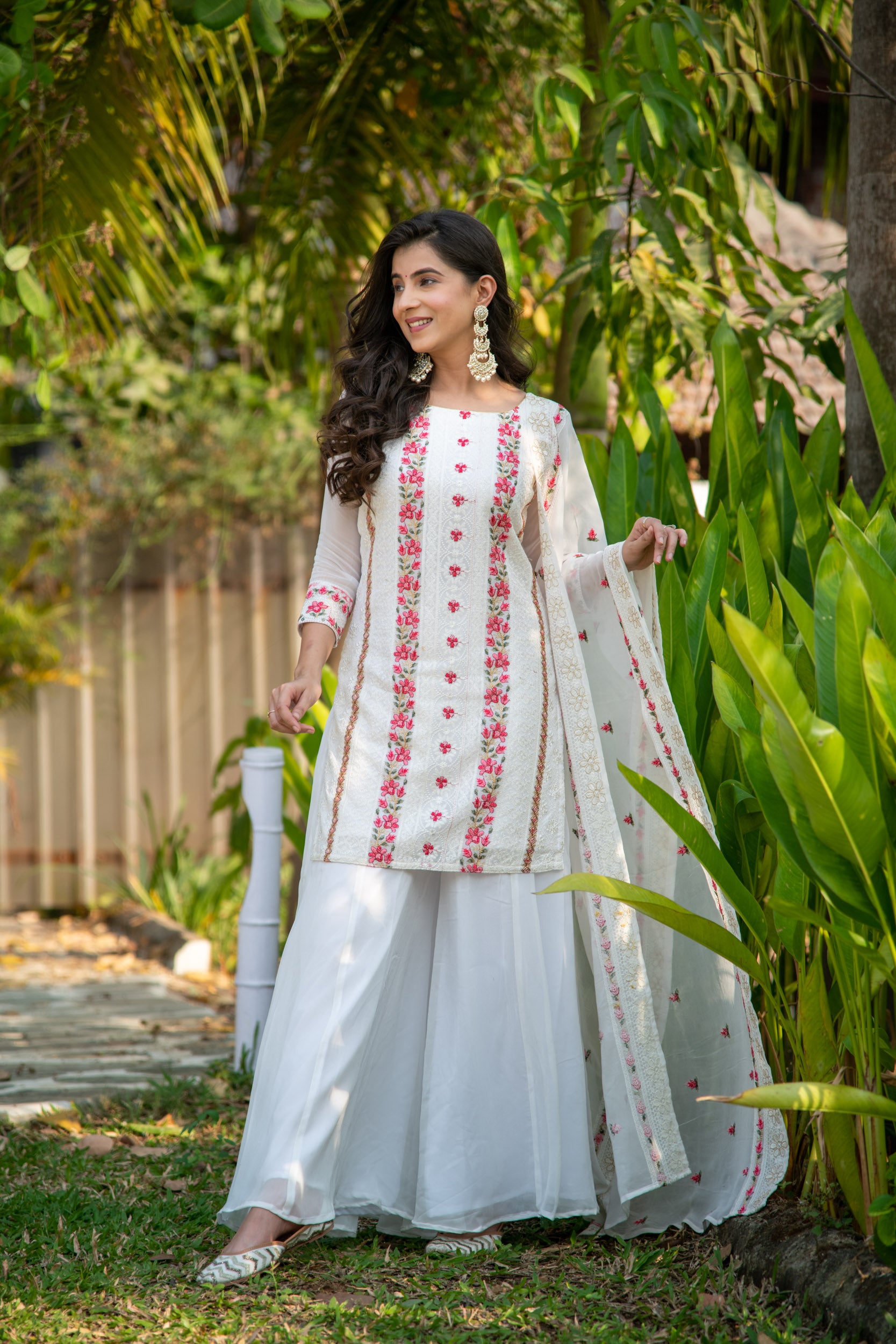 White And Red Heavy Resham Thread Embroidery